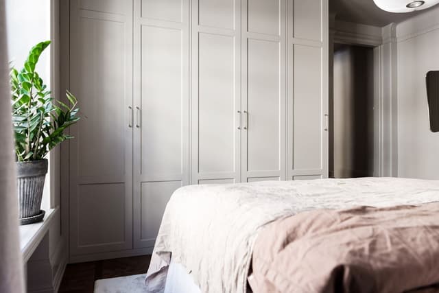 Inbyggda garderober i sovrum - Picky Living